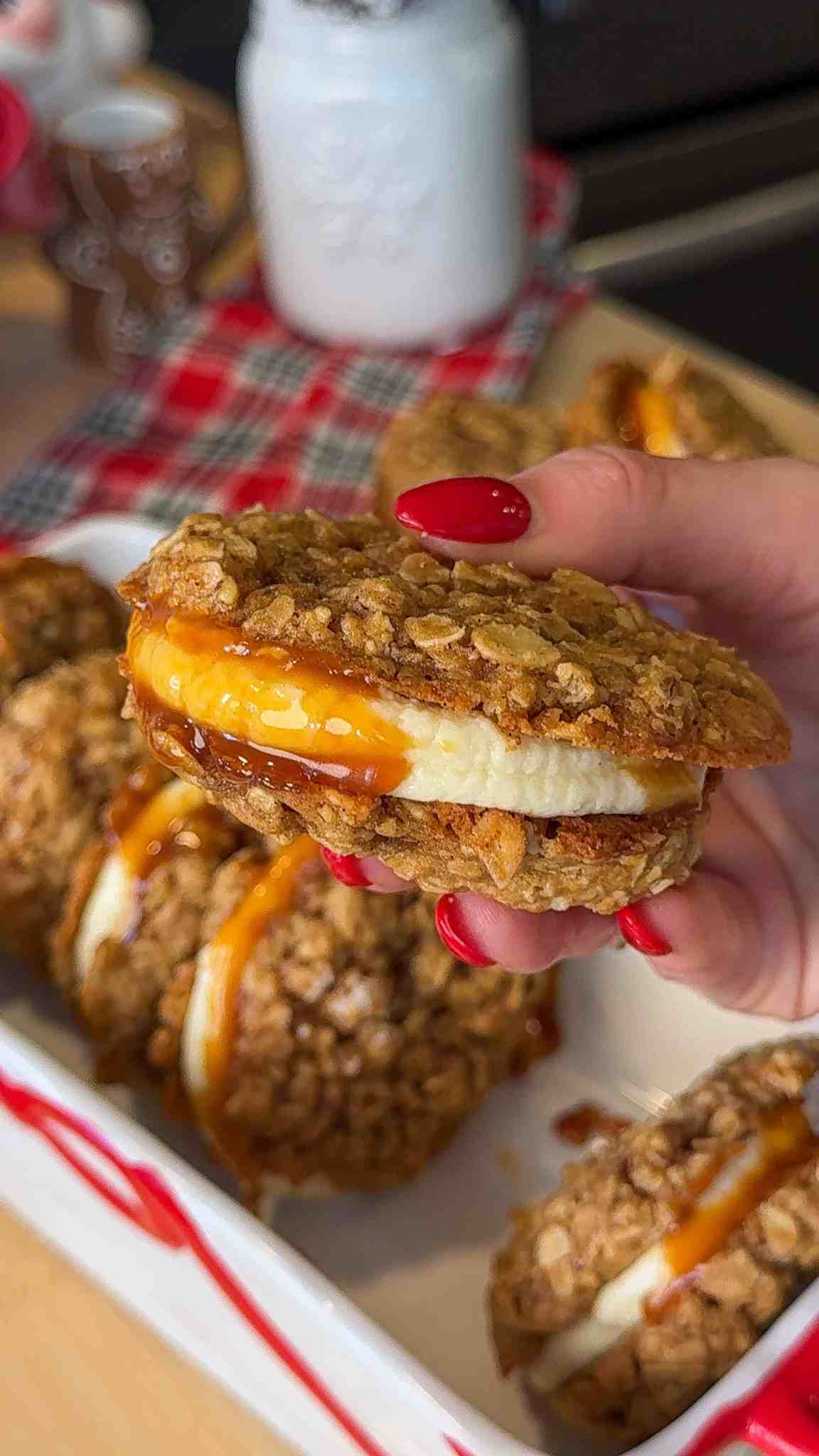 Salted Caramel Gingerbread Oatmeal Cream Pies - Munchies By Mallory