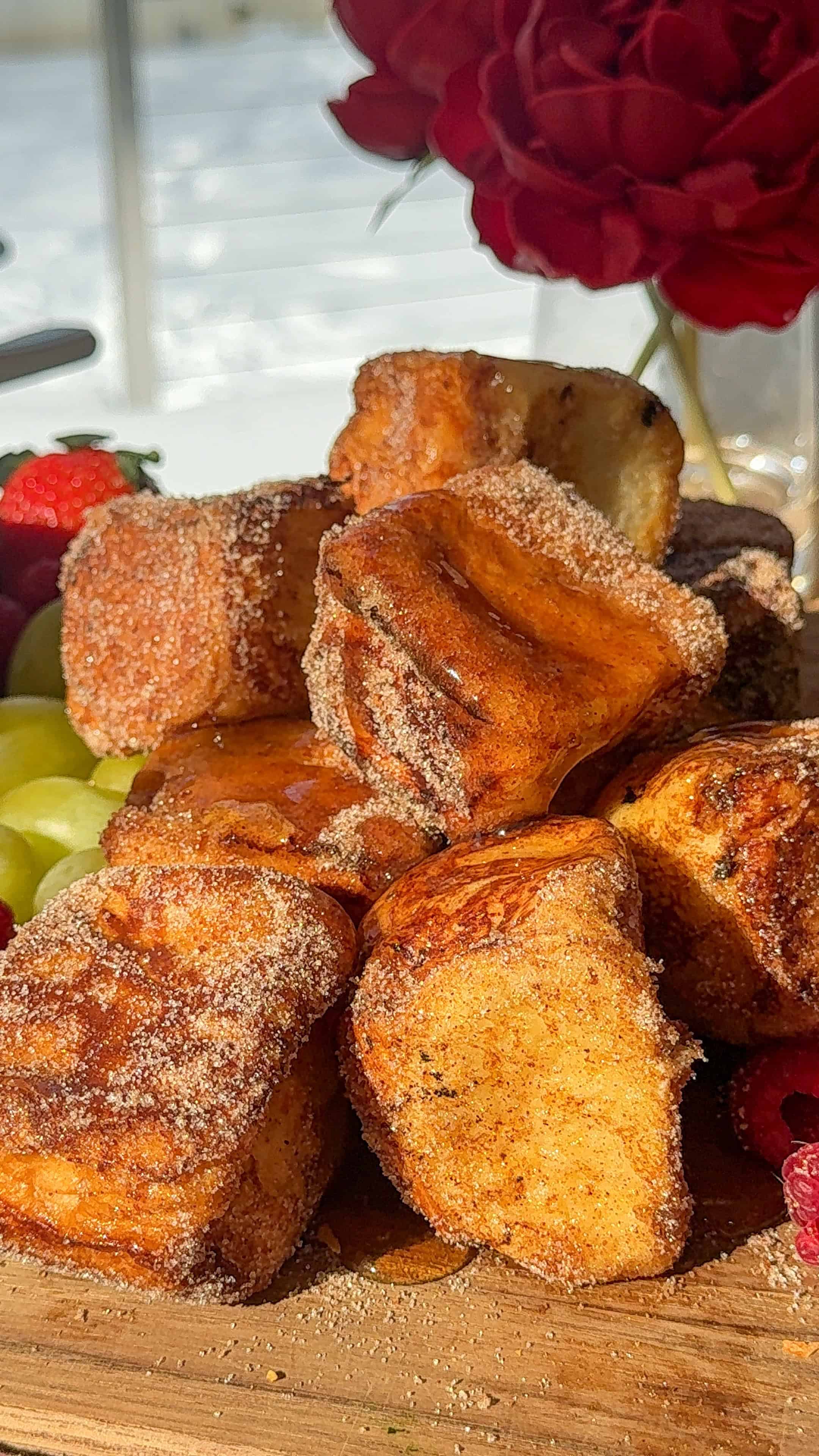 Cinnamon Sugar Hawaiian Roll French Toast Bites - Munchies By Mallory