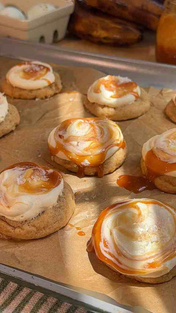 Salted Caramel Brown Butter Banana Bread Cookies (Soft & Chewy ...